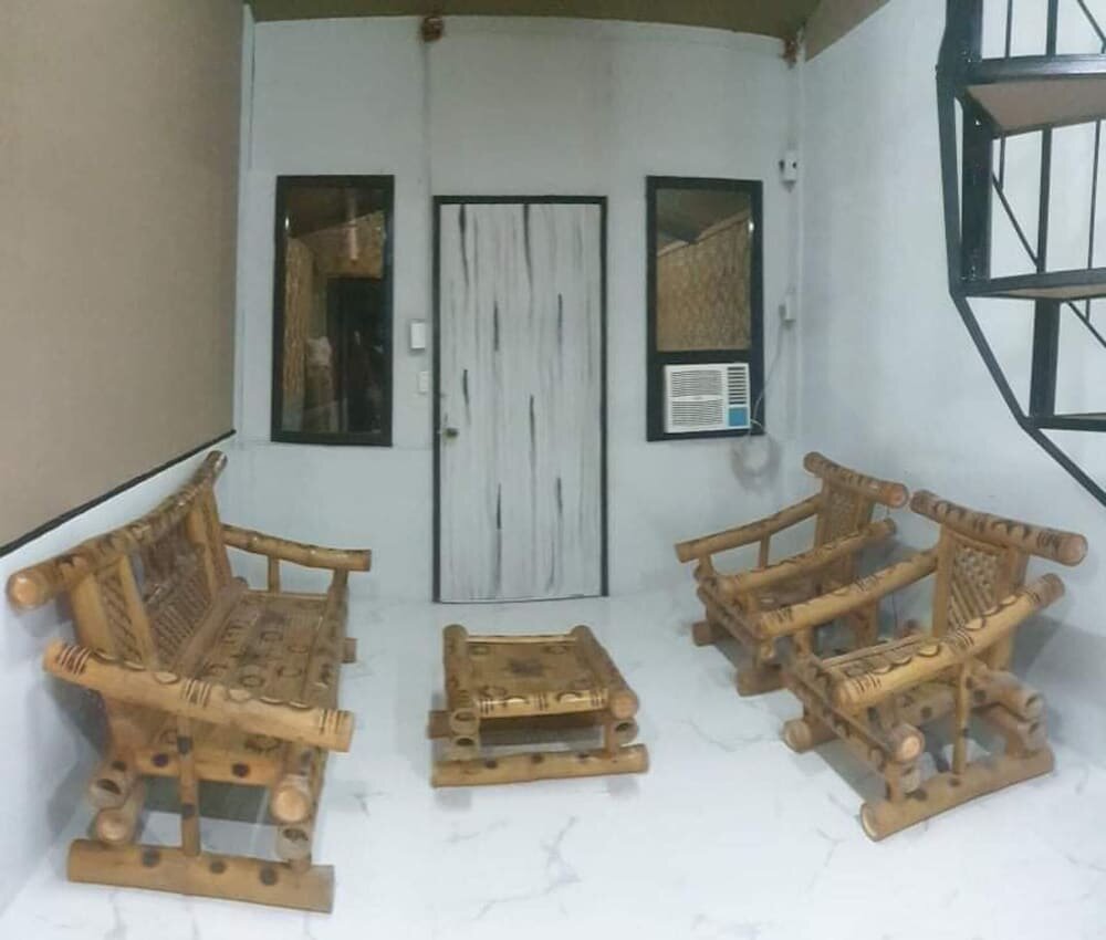 Otel 1-bed Studio Apartment in Kabankalan Philippines, , foto
