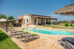 Villa Coira (Islas Baleares, Diseminado Poligono 2, 5), otel  Balear Adaları'ndan
