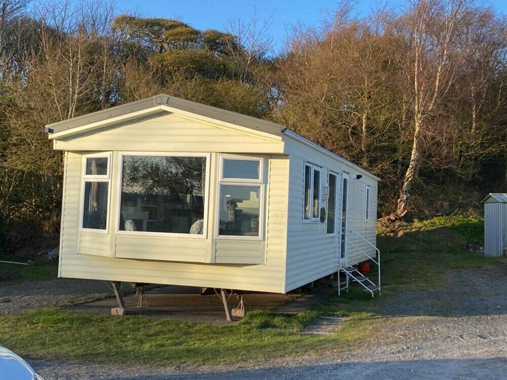 Otel Immaculate 2-bed Static Caravan Near the Lake, İngiltere, foto