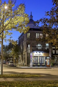 Auberge de La Fontaine (Quebec, Montreal, Rue Rachel), otel  Montreal'dan