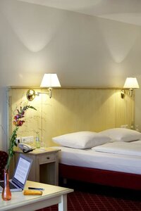 Mercure Hotel Chateau Berlin Am Kurfurstendamm (Berlin, S-Bahn Berlin), otel  Berlin'den
