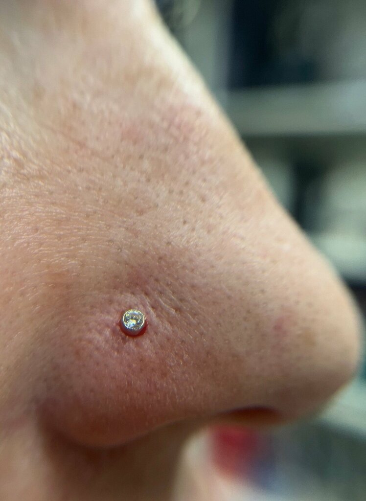 Piercing dükkanı Piercing Microdermal, Vyborg, foto