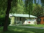 Camping La Corbaz (Auvergne-Rhône-Alpes, Haute-Savoie, Arrondissement de Bonneville, Cluses, Avenue des Gliéres, 460), kamp alanları
