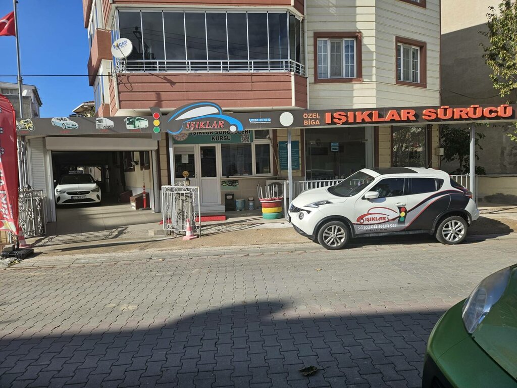 Sürücü kursları Özel Biga Işıklar Sürücü Kursu, Biga, foto