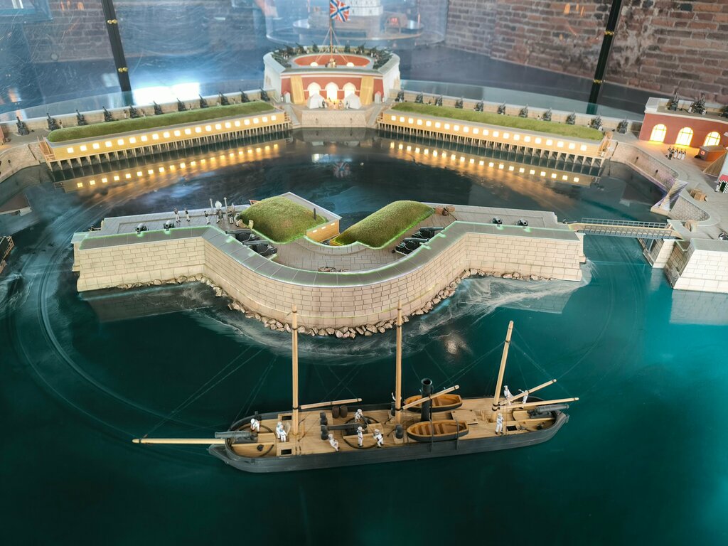 Müzeler ve sanat galerileri Fortmaket, Kronstadt, foto