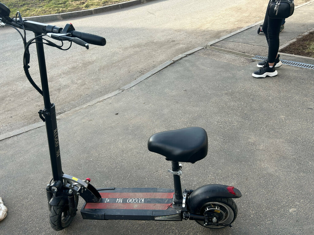 Elektrikli araç satışı Гироскутеры, Электросамокаты, Velikie Luky, foto