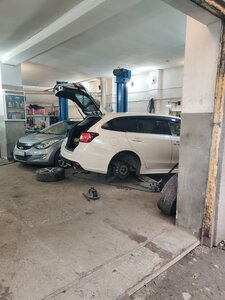 Stoyka (Sosnovaya ulitsa No:15, sadovodcheskoye nekommercheskoye tovarishchestvo Zharki-2), otomobil servisi  Krasnoyarski krayından