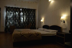 Hill Top Swiss Cottage (State of Uttarakhand, City of Rishikesh), otel