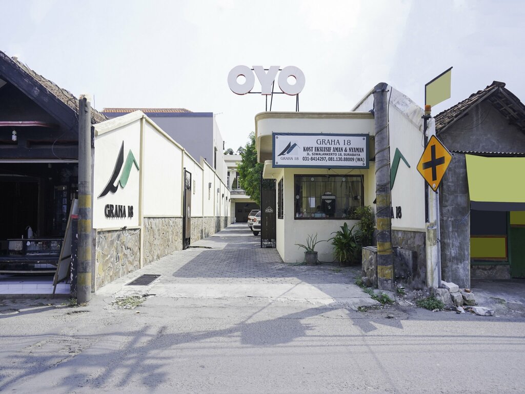 Otel Oyo 2902 Graha 18, Surabaya, foto