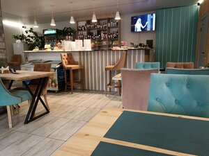 Кафе-бар Мята (ulitsa Novyye Cheryomushki No:20В, selo Uznezya), kafe  Altay Cumhuriyeti'nden