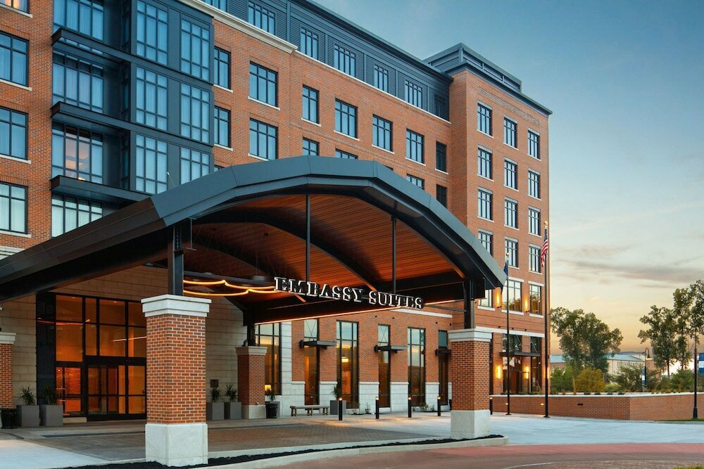 Otel Embassy Suites by Hilton South Bend at Notre Dame, İndiana Eyaleti, foto