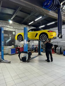 Sindika Centre (No:7, derevnya Sosenki), otomobil servisi  Moskova'dan