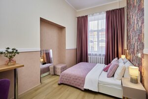 Июнь (7th Vasilyevskogo Ostrova Line No:12, Saint Petersburg), otel  Saint‑Petersburg'dan