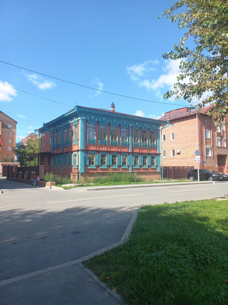 Turistik yerler Дом мастера В.Н. Привалова, Tiumen, foto