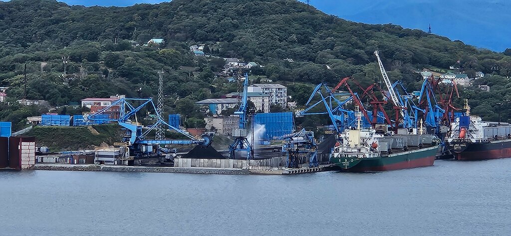 Dağ zirvesi Мыс Астафьева, Primoriye, foto