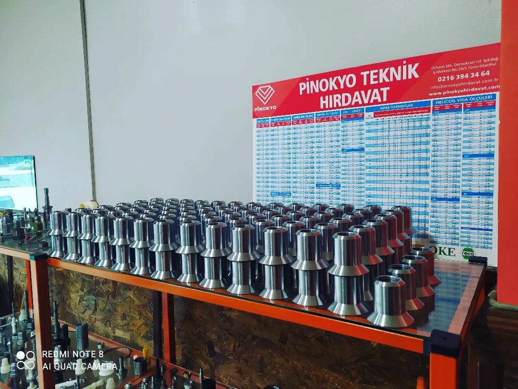 Torna işleri Eas Torna, İstanbul, foto