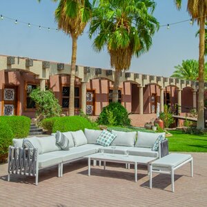 Nafar Company (Qassim Province, Buraydah city, Ar Rayyan District, شارع البخاري), otel  Buraydah'tan