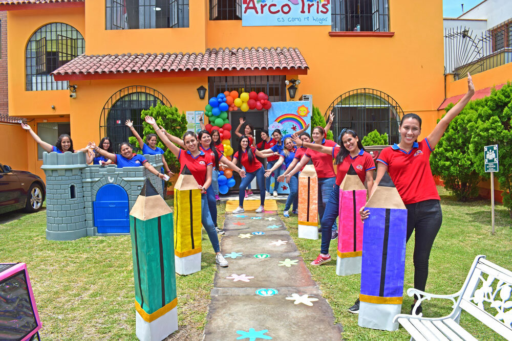 Dini kurslar Nido Rainbow - Headquarters United States, Lima, foto