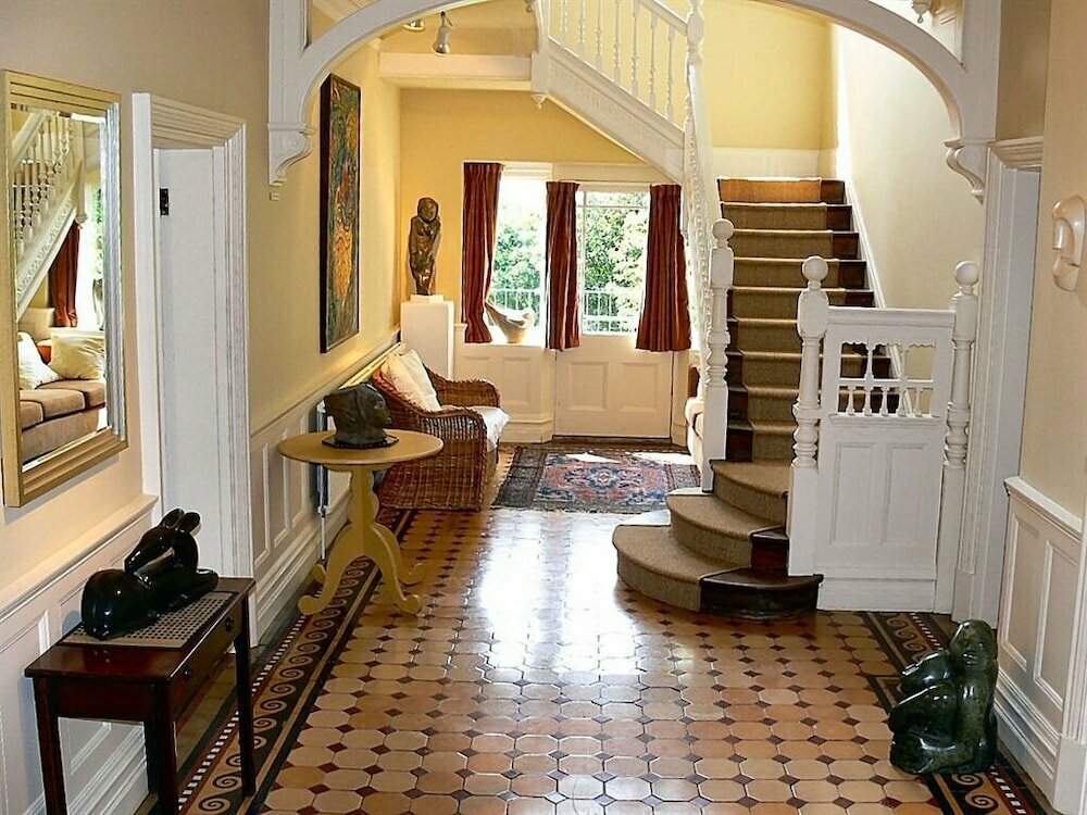 Otel Chindit House, , foto