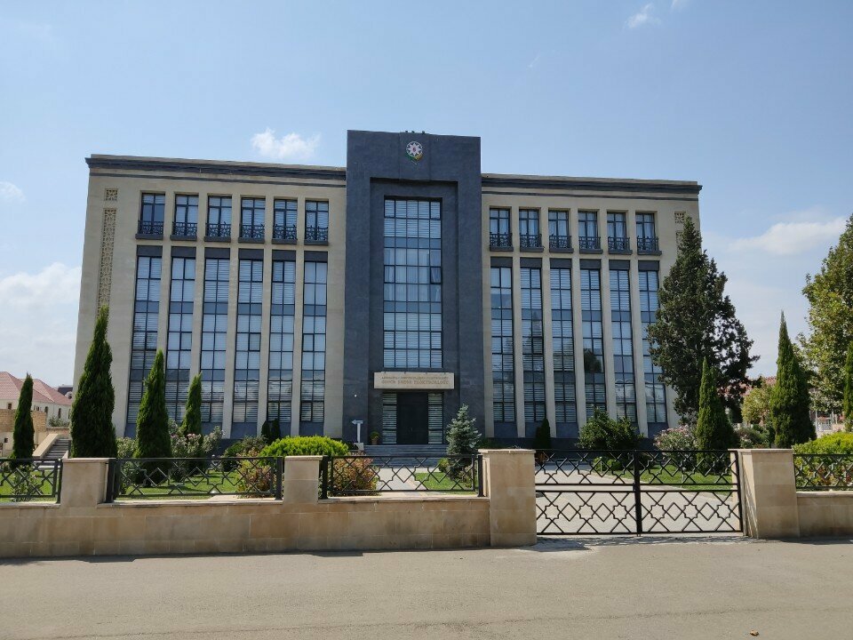 Belediyeler, devlet daireleri Gəncə Şəhər Prokrorluğu, Gence, foto