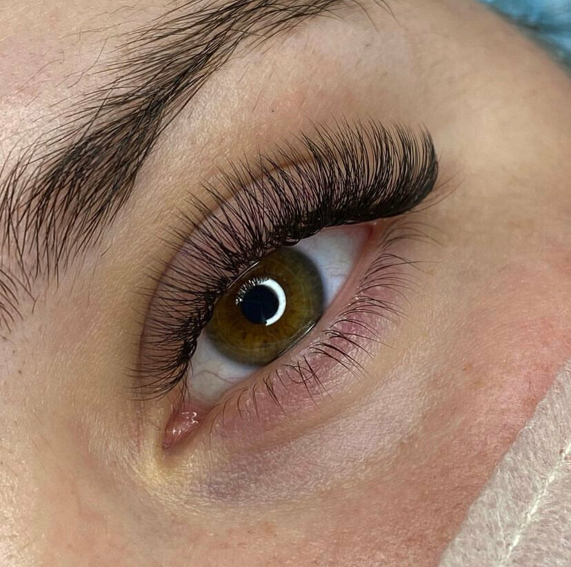 Kaş ve kirpik salonu Avram. Lashes, Dubna, foto