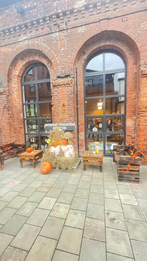 Kahve dükkanları Guten Tag, Kaliningrad, foto
