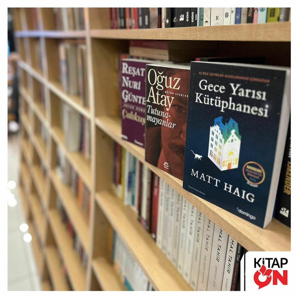 Kitap mağazaları KiTaPoN Anayurt yayınları kitap fuarı, İstanbul, foto