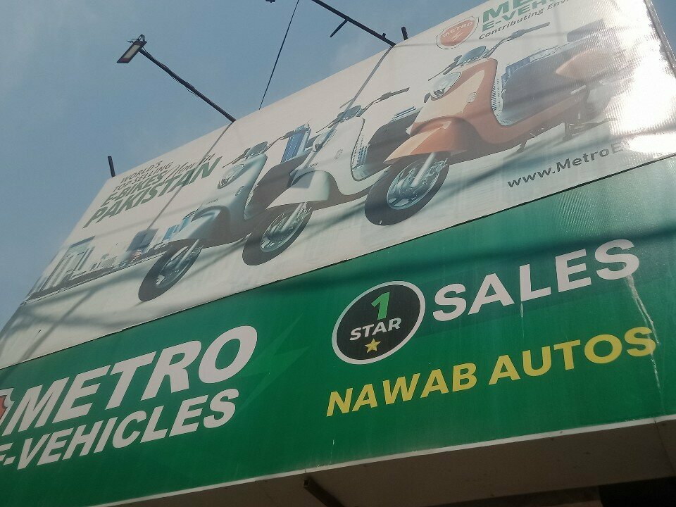 Otomobil yedek parçaları Nawab Autos, Karaçi, foto