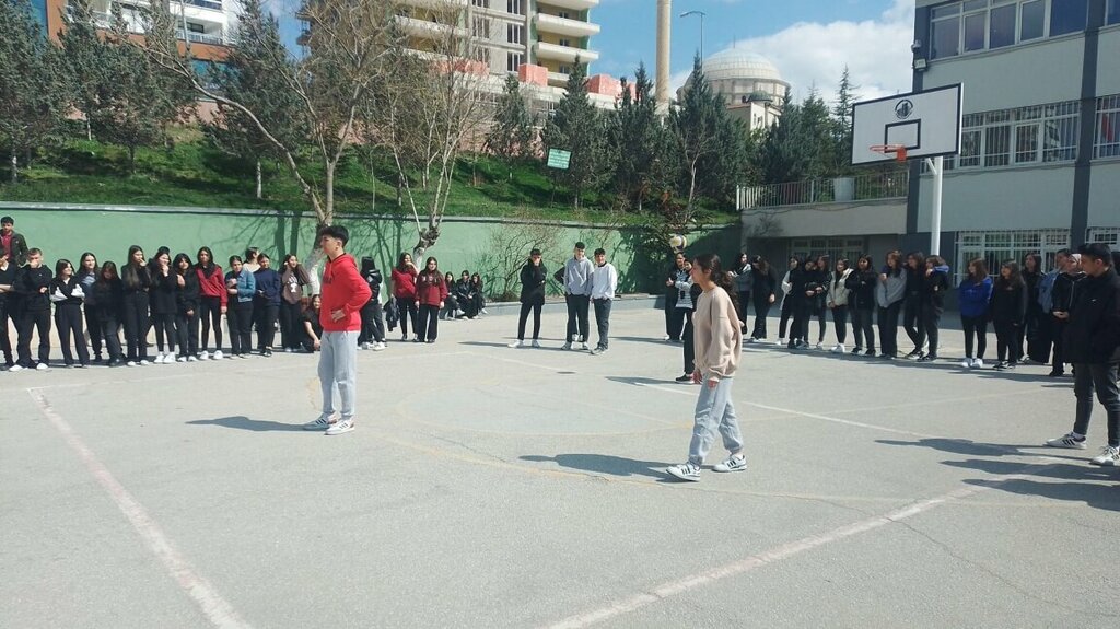 Lise Şehit Resul Ekrem Gökdoğan Anadolu Lisesi, Ankara, foto