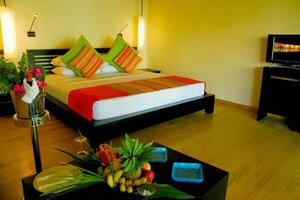 Canareef Resort Maldives (Addu City, Herathera island), otel