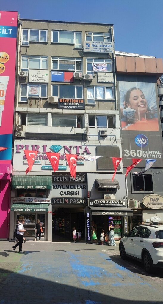 Bijuteriler La Perla Bakırköy, İstanbul, foto