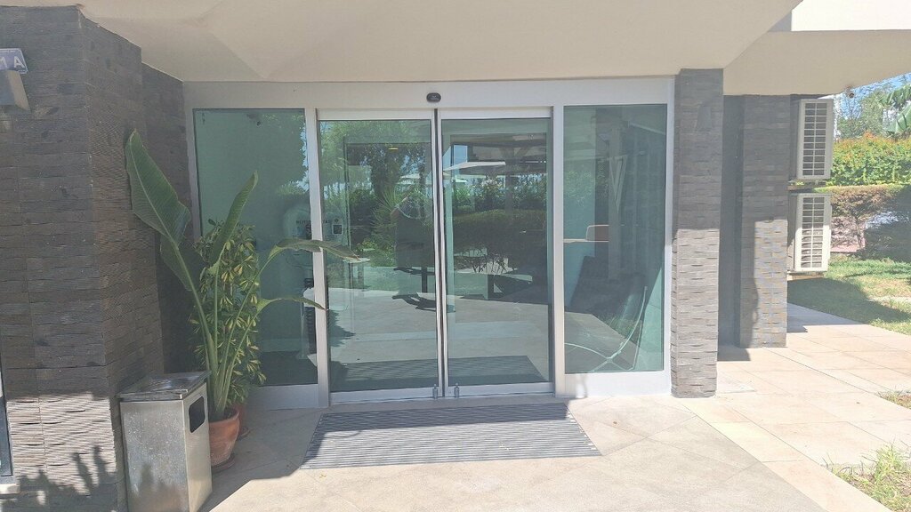 Özel ağız ve diş sağlığı klinikleri ve muayenehaneleri Diş Hekimi Volkan Tuncer, Antalya, foto