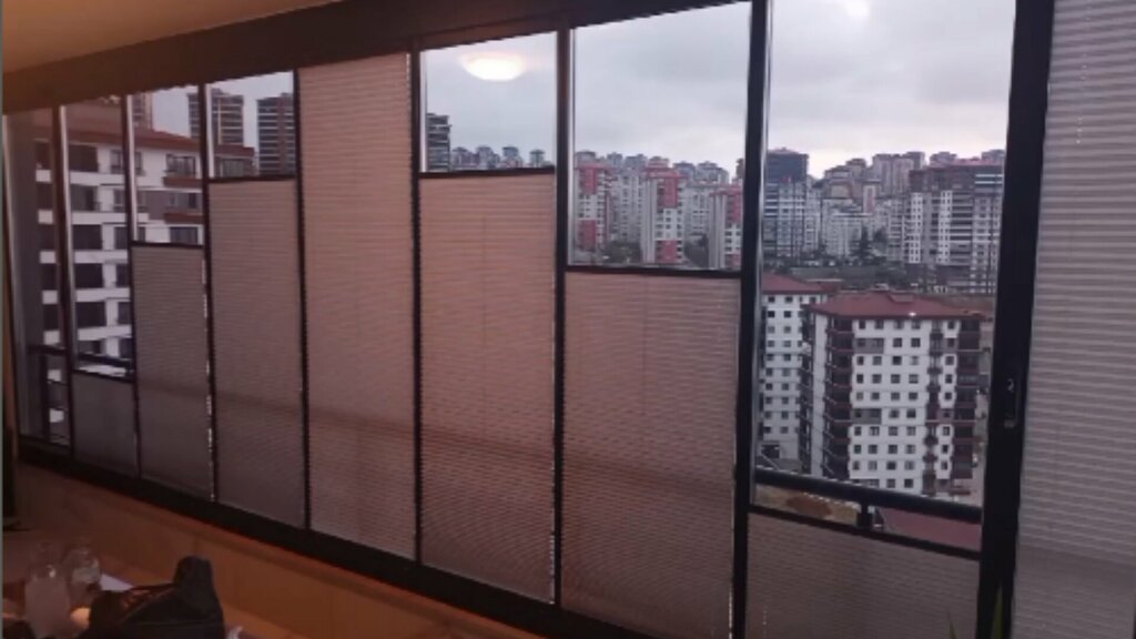 Cam ve cam ürün üreticisi Arplus Yapı Market, Ortahisar, foto