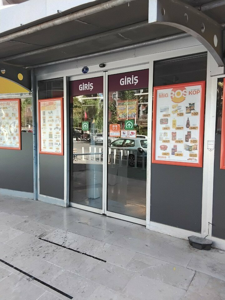 Süpermarket Mm Migros, İzmir, foto
