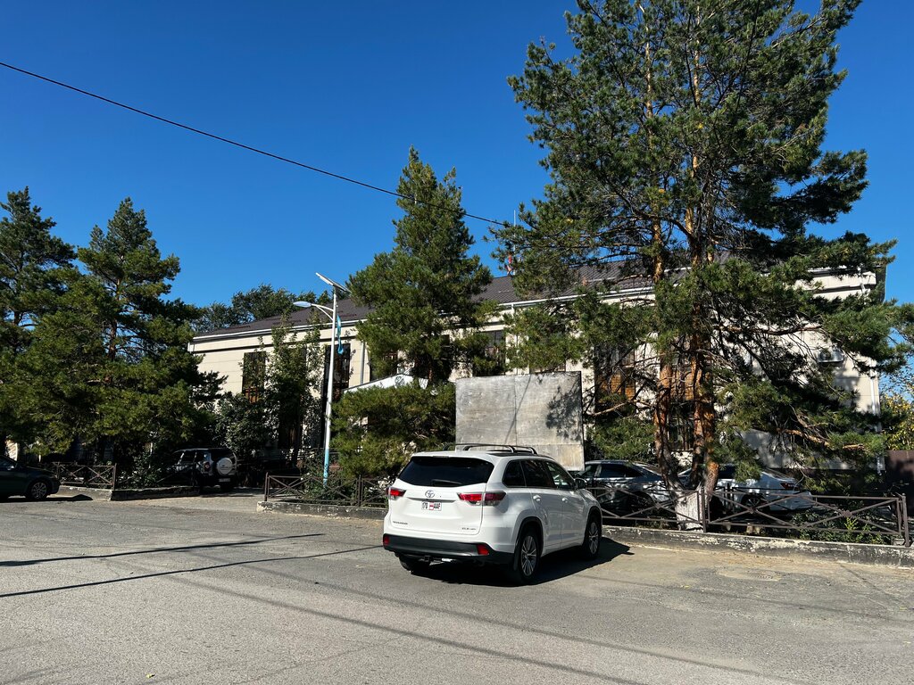 Belediyeler, devlet daireleri The office of the mayor of Khromtau, Hromtav, foto