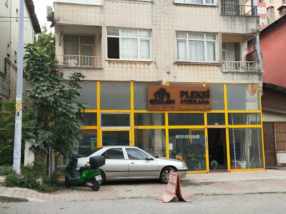 Pleksiglas, polikarbonat Tepe Reklam, İstanbul, foto