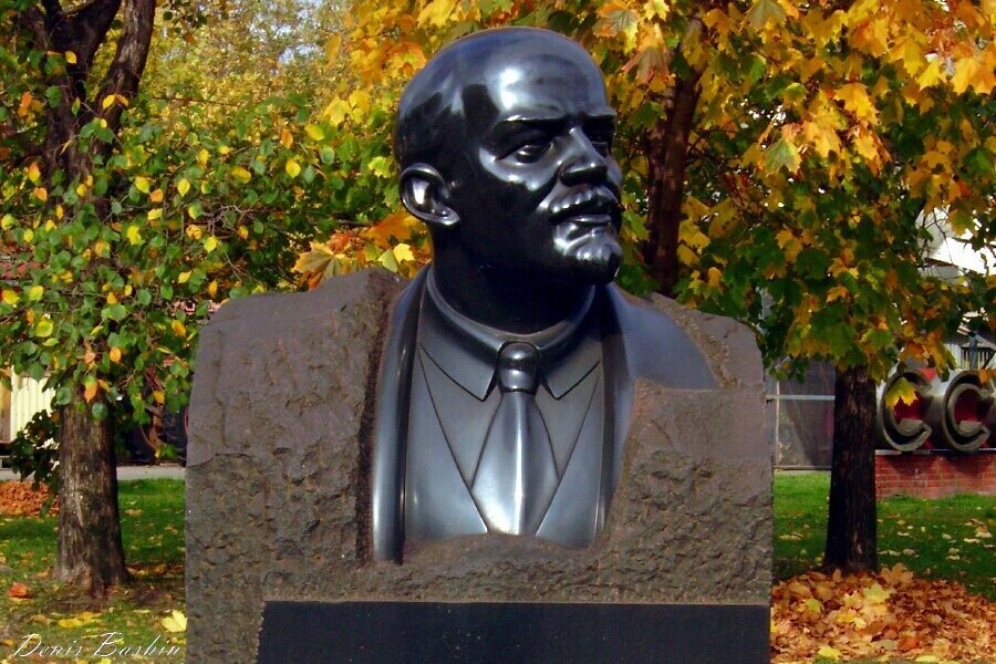 Anıt, heykel Бюст В.И. Ленина, Moskova, foto