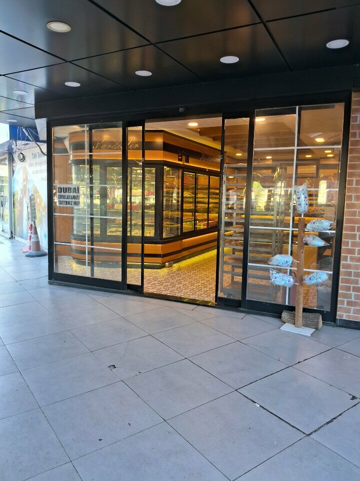 Ekmek fırını Kardeşler, Adana, foto