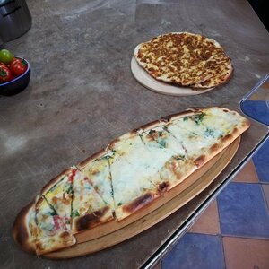Pazar Pide Salonu (Tepebaşı Mah., Turgut Özal Cad., No:115, Dargeçit, Mardin), pasta, şekerleme ve tatlı  Dargeçit'ten