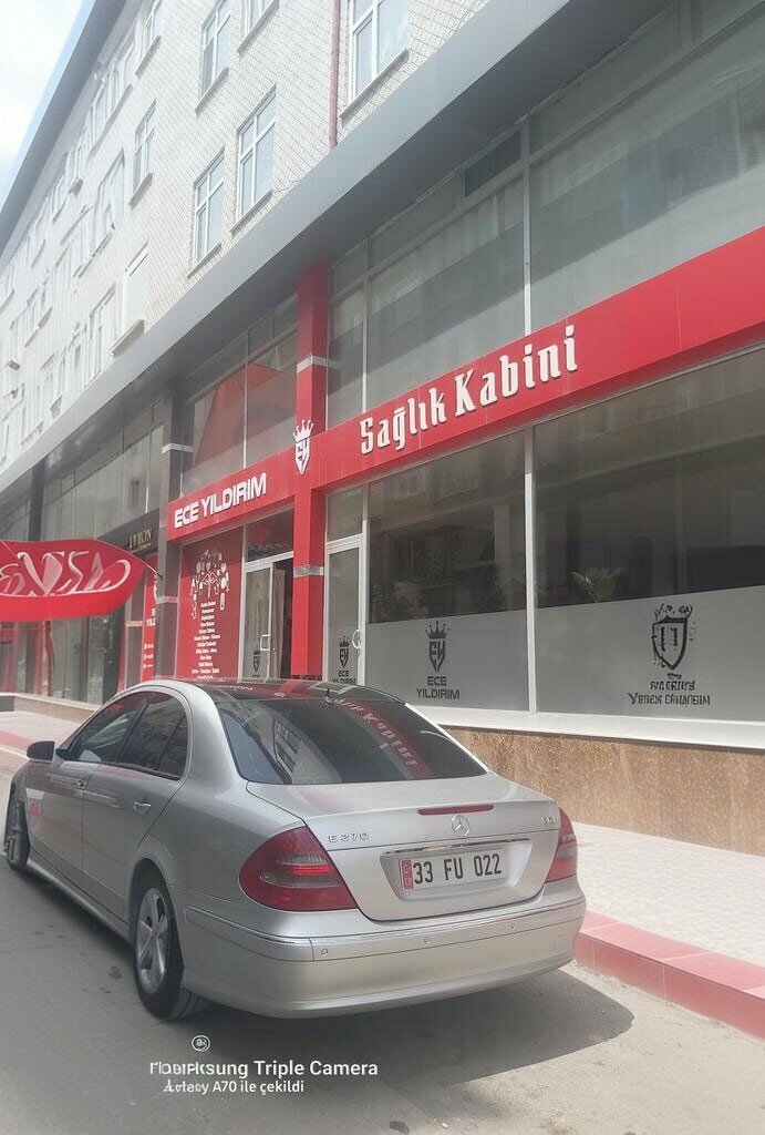 Sağlık kabini Ece Yıldırım Sağlık Kabini, Karaman, foto