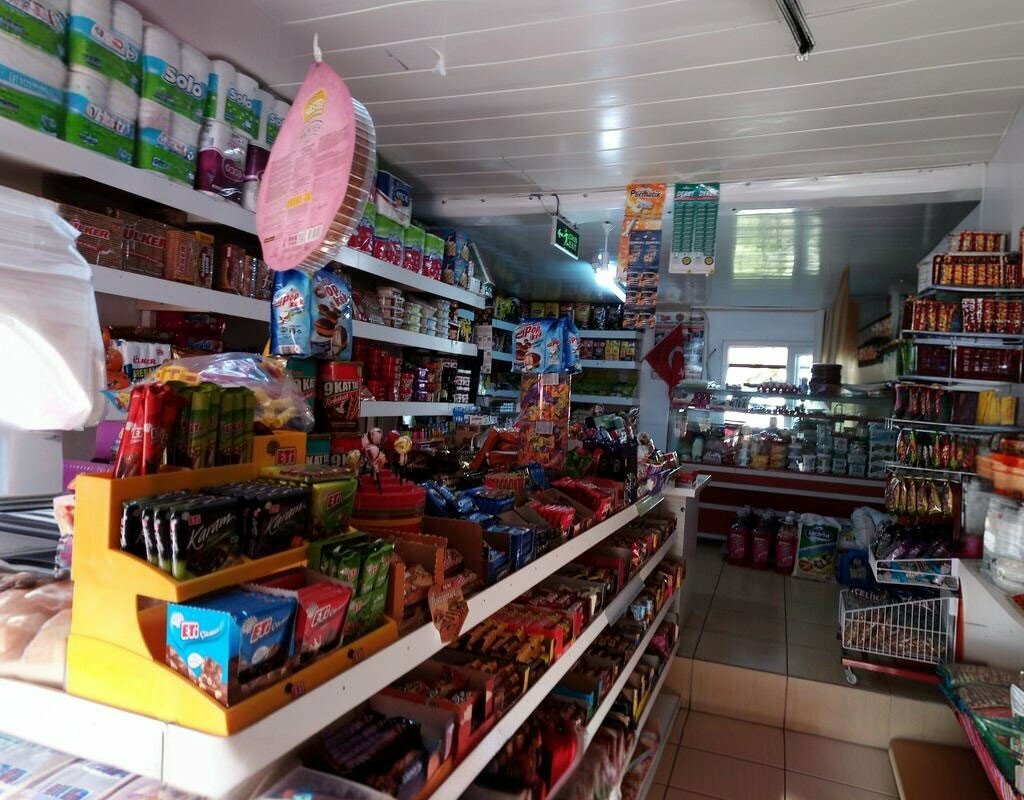 Market Üzümlü Market&manav Üzümlü Köyü, Kaş, foto