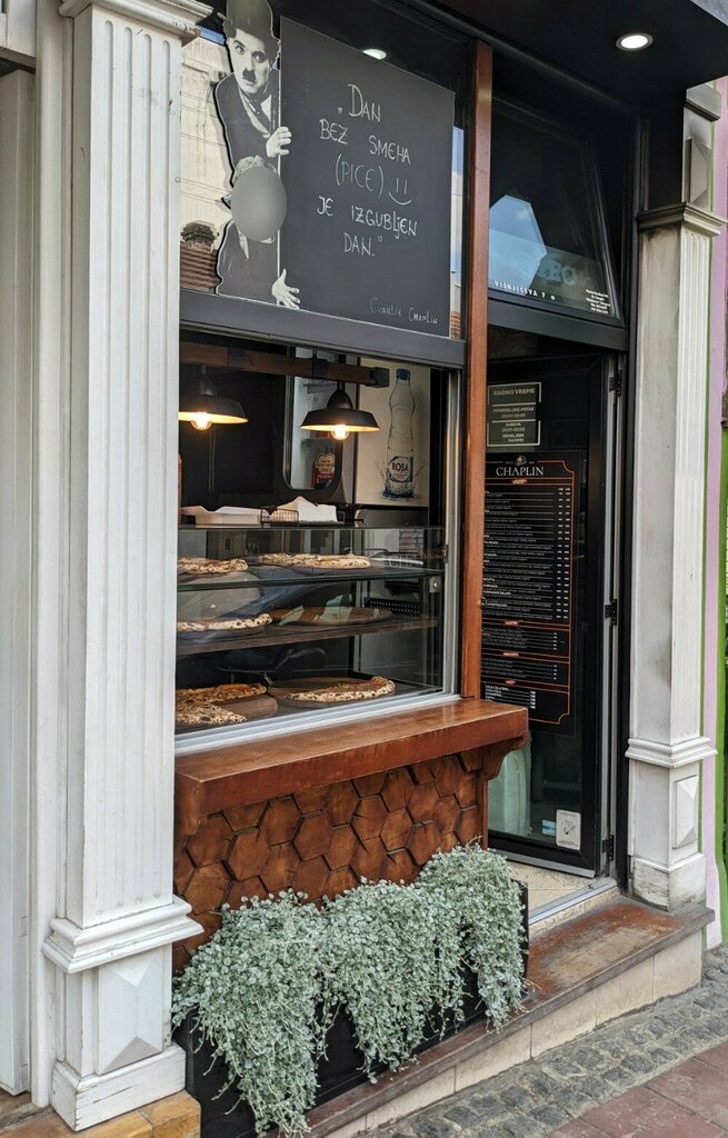 Restoran Chaplin. pizza, Belgrad, foto