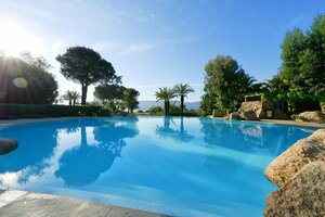 Hotel Marina Corsica (Corse-du-Sud, Arrondissement de Sartène, Porto-Vecchio, Lotissement Marina di Fiori), otel