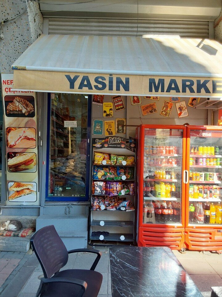 Market Yasin Market, İstanbul, foto