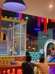 Funland Fun Park (Santa Cruz de la Sierra, Avenida Cuarto Anillo), lunapark  Santa‑Krus'tan