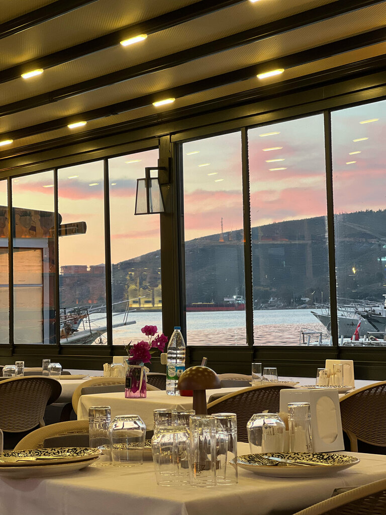 Restoran Güvercinlik Çınaraltı cafe, Bodrum, foto