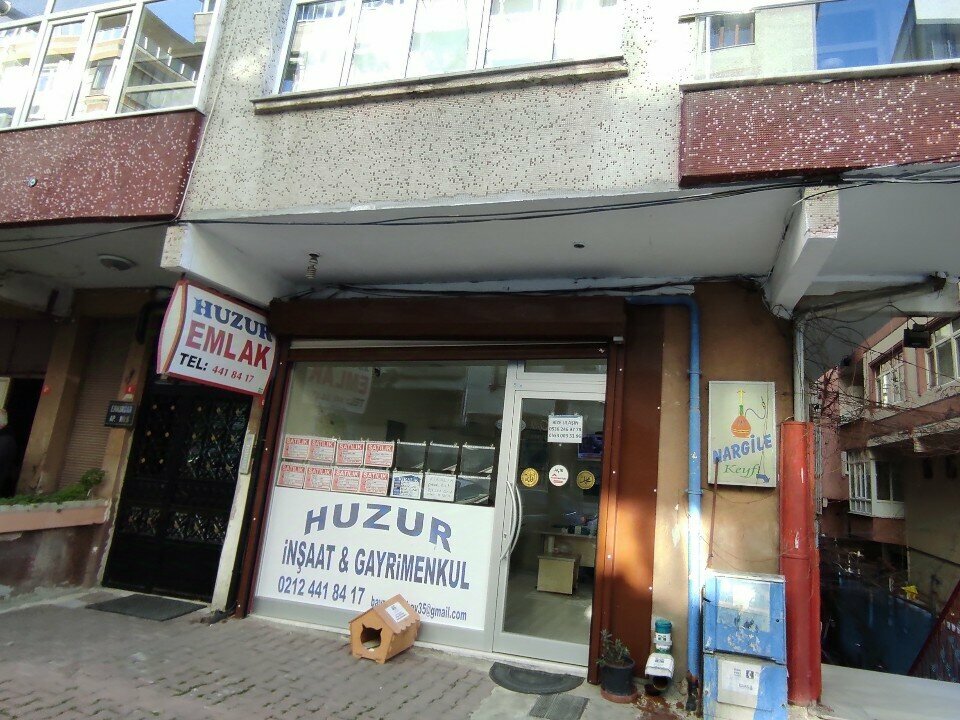 Emlak ofisi Huzur Emlak, İstanbul, foto