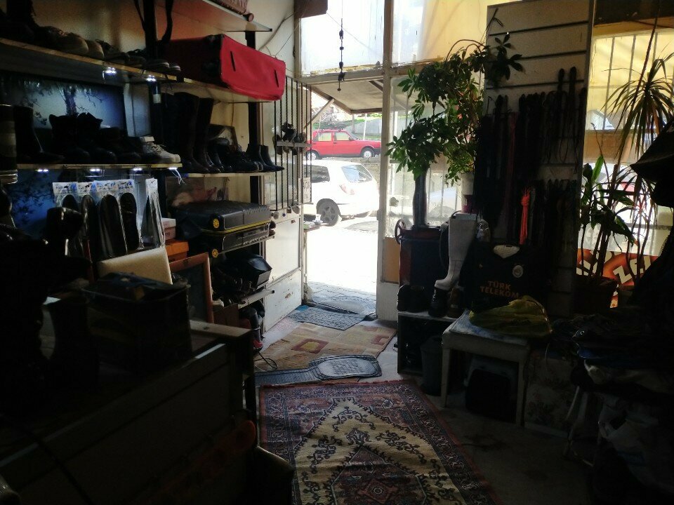 Ayakkabı tamiri Ayak İzi, İzmir, foto