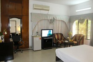 Aristocrat Inn (Dhaka, House # 12, Road # 68/A, Gulshan-2), otel  Dakka'dan