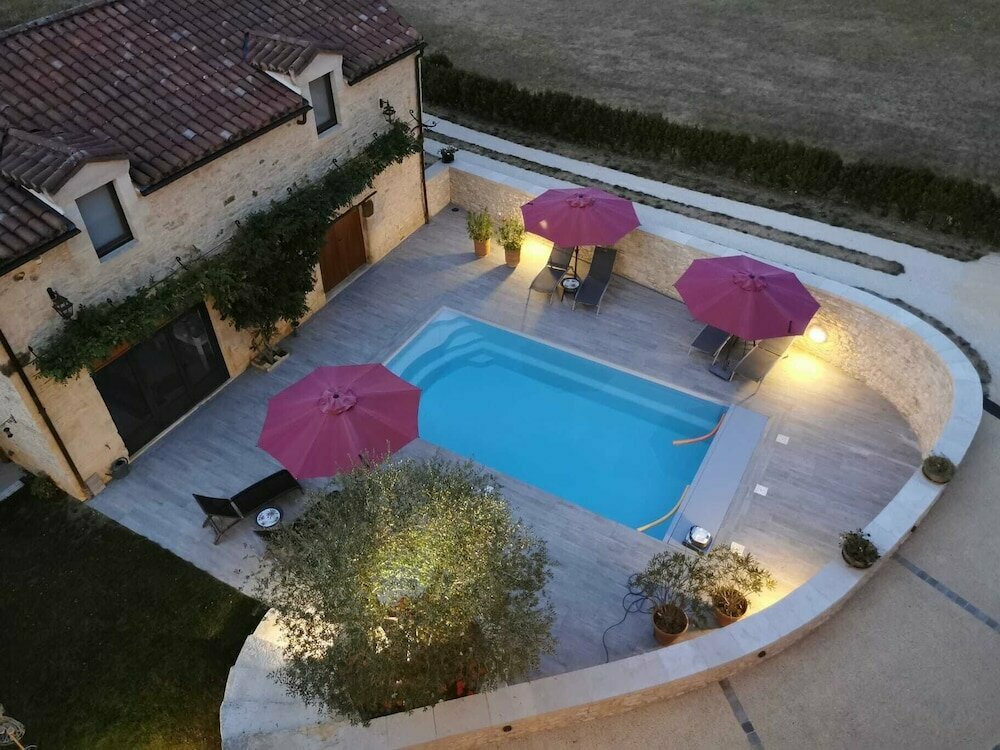 Otel Chambres d'hôtes La Tour de Ginaillac, , foto